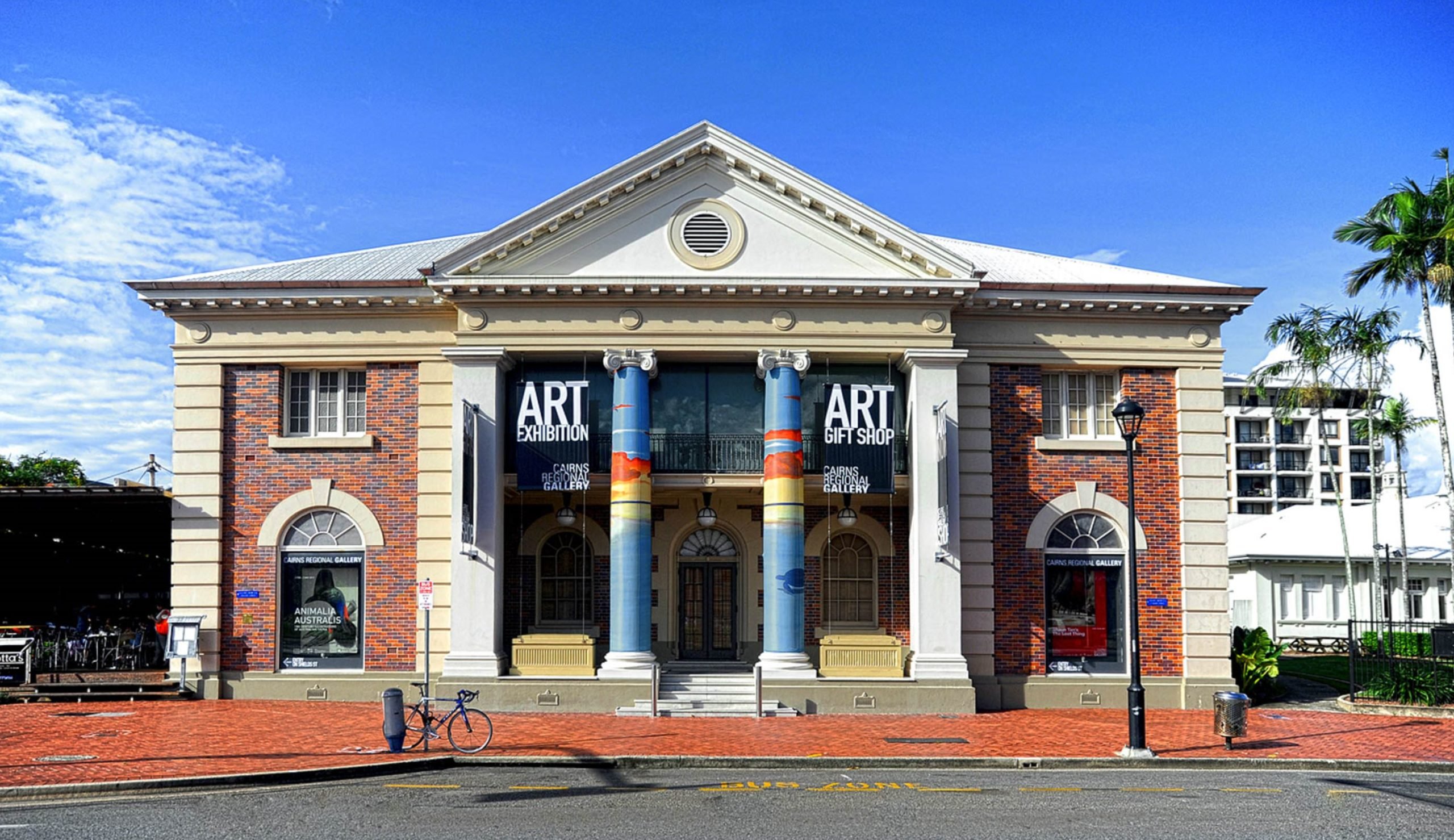Art Gallery | Rydges Esplanade Resort Cairns